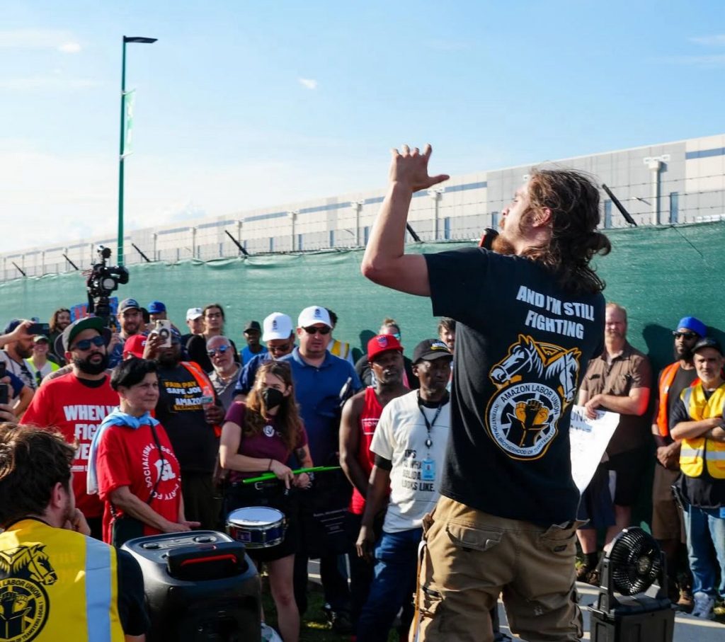 Amazon Union Wins National Gain for Deaf Workers - The Call